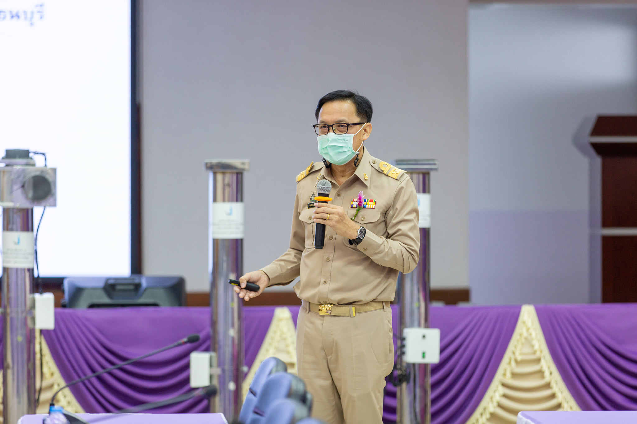 ทีมนักวิจัย มจธ. พัฒนา “นวัตกรรมเครื่องฆ่าเชื้อ COVID-19 รังสี UVC” - KMUTT